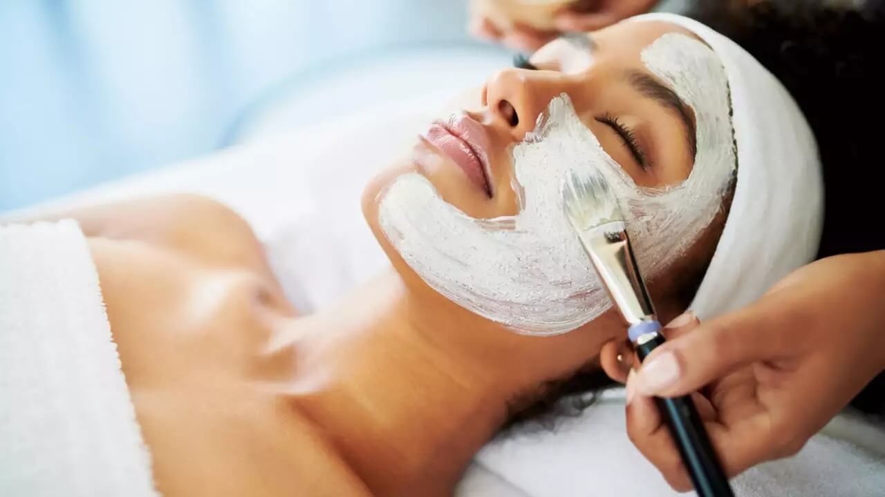 Gesichtspflege Routine: Die besten Tipps zur Pflege Deiner Haut